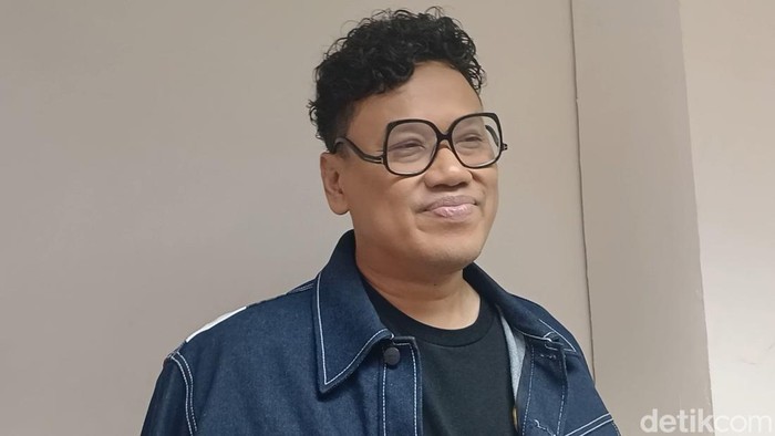 Uya Kuya Pilih Berdamai dengan Nenek Pembawa AC dari Rumahnya yang ...